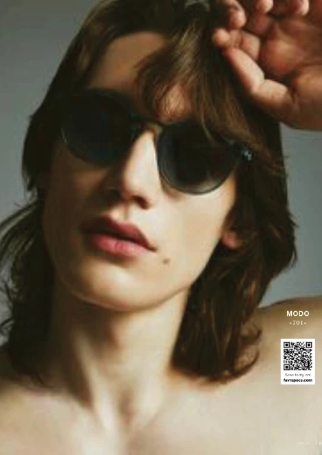 Oliver Nicholson | Fashion Model Management srl